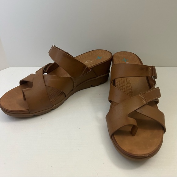 BareTraps | Shoes | Baretraps Posture Leonie Tan Brown Velcro ...